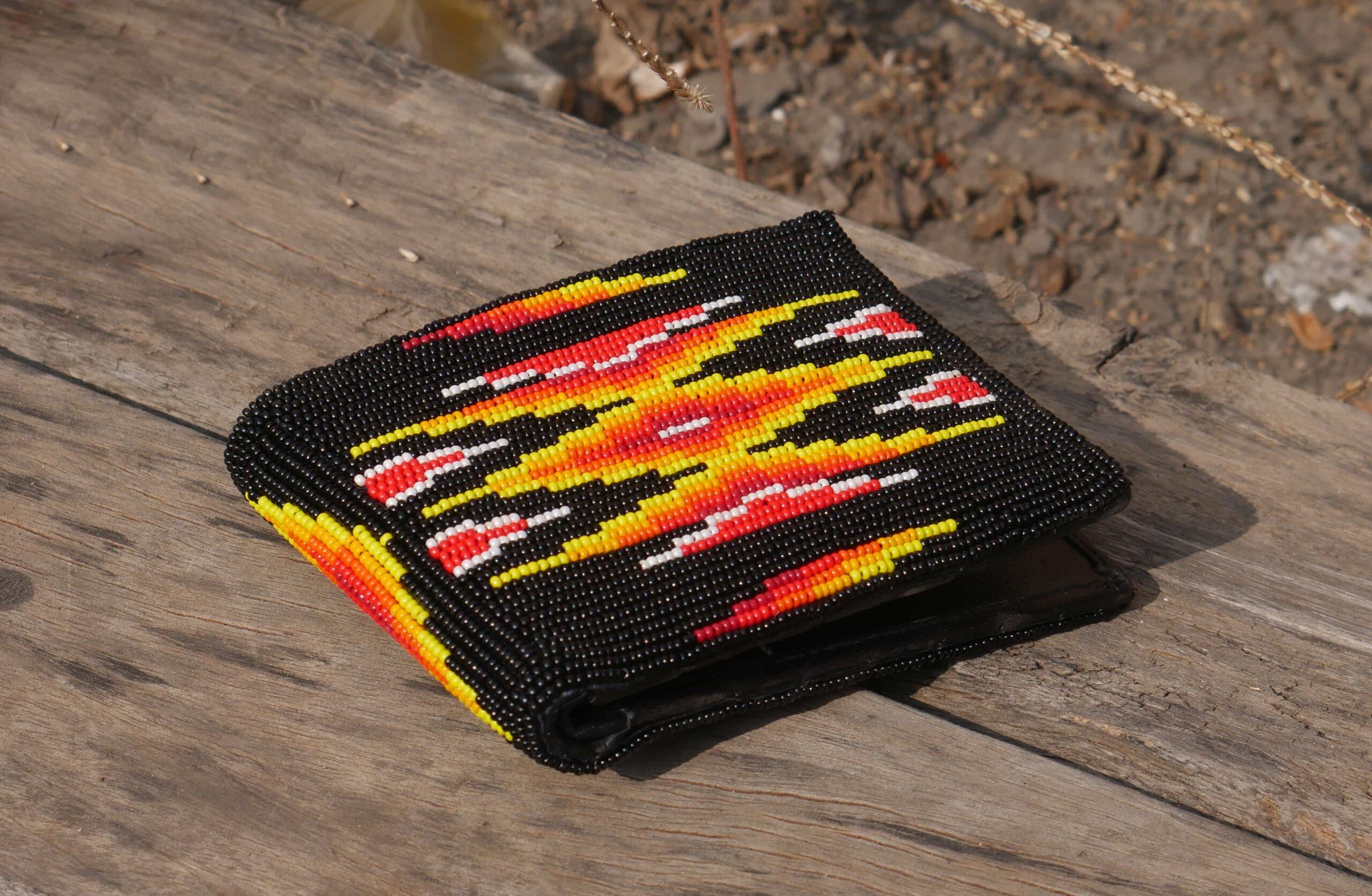 Handmade Native American Seed beads Beaded Genuine Leather Wallet ...